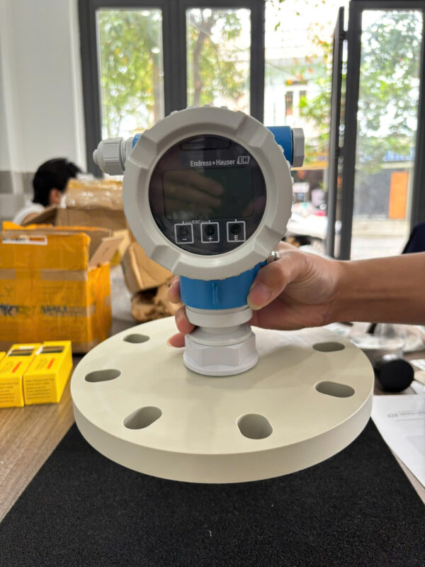 Endress+Hauser FMR66B-AABAEJAFBSJCRCFA+AA - Phân Phối Hàng Chính Hãng